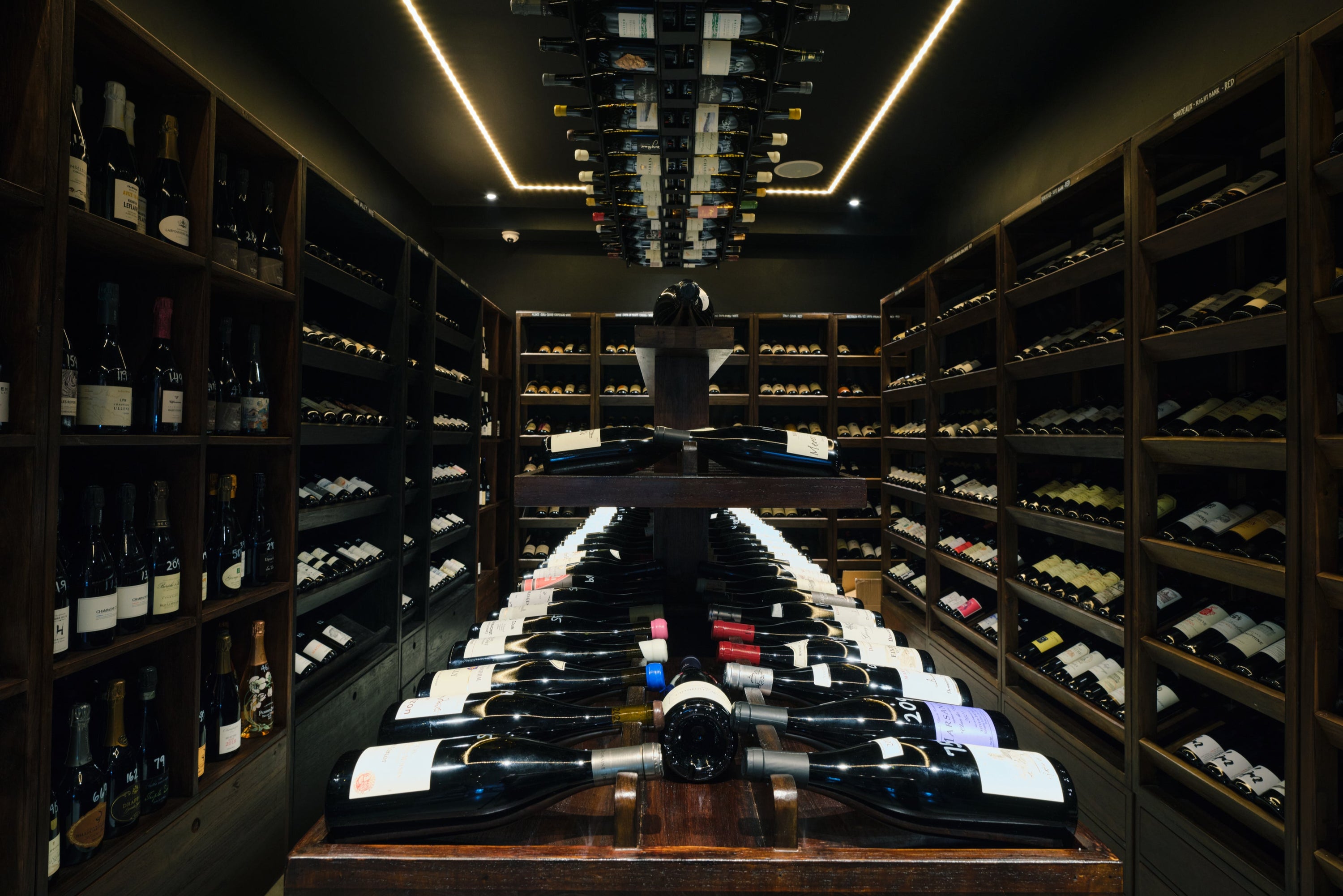 Le Clos | Wine House & Restaurant